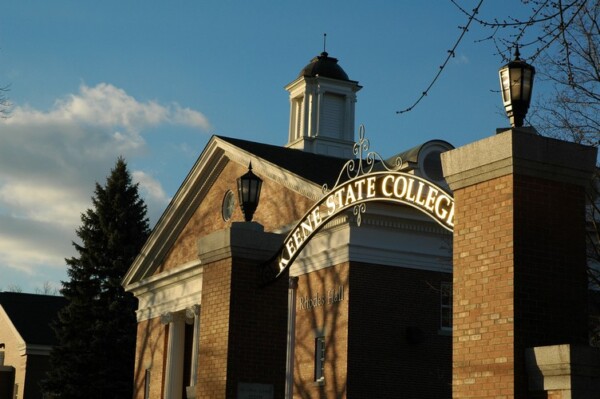 Our Colleges & Universities | USNH